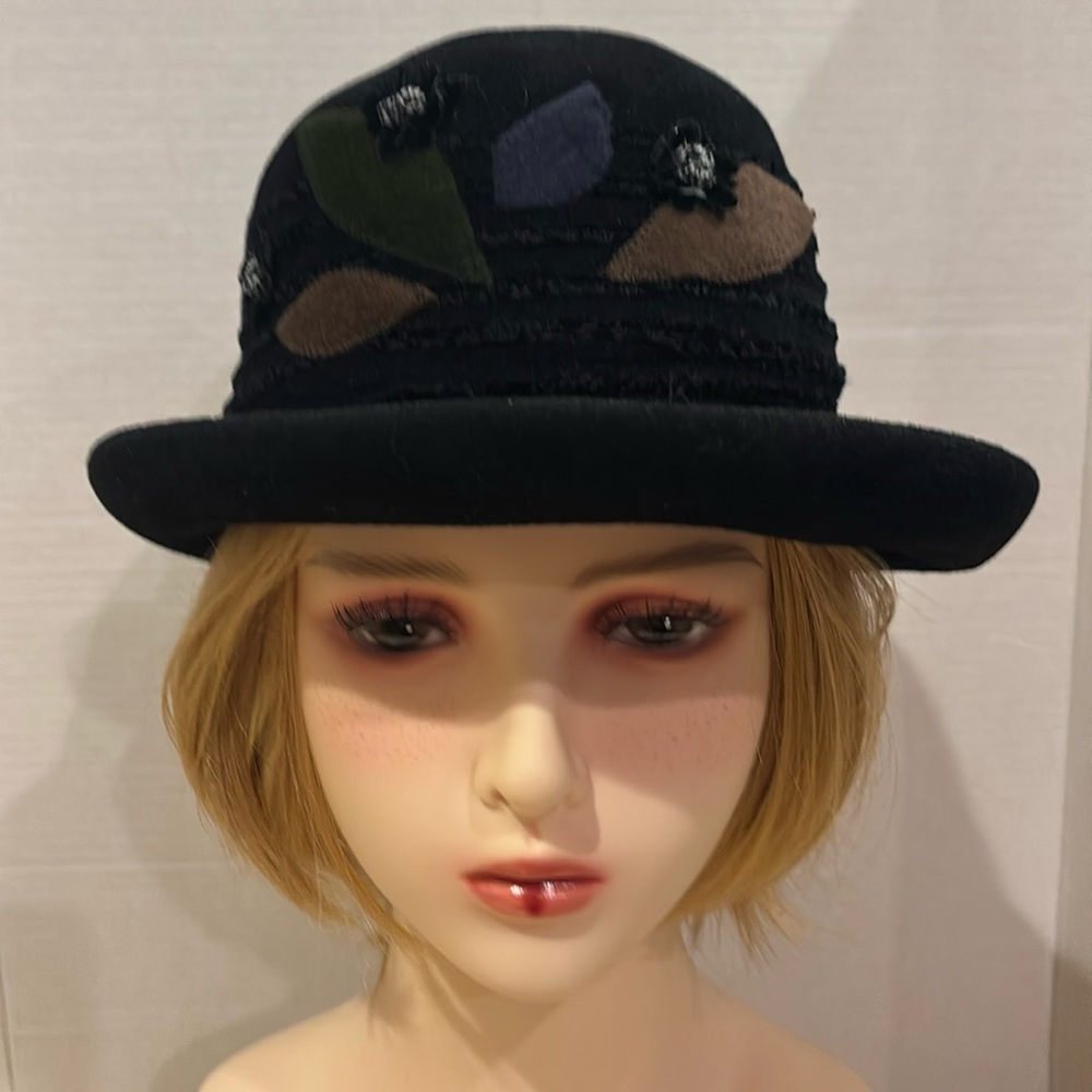 Ann Vuille Floral Felt Bowler Hat - Gem